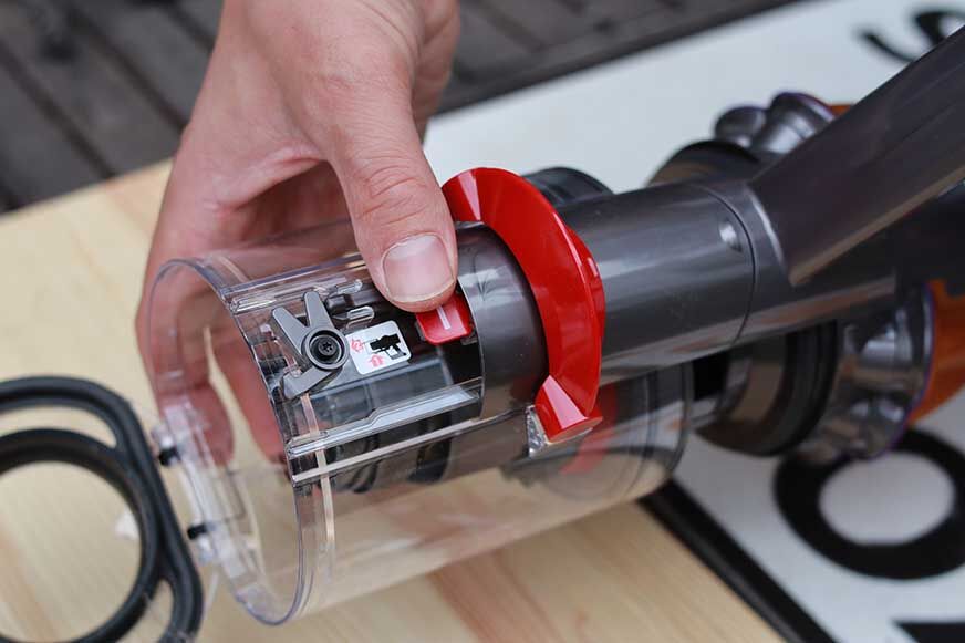 Wunderschöne Dyson V12 Staubbehälter Reinigen Bild